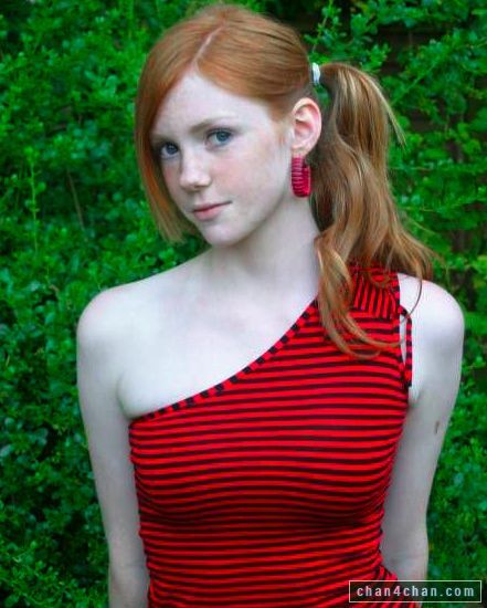 Awesome Beginners Picture With A Sexy Redhead Amateur Pic