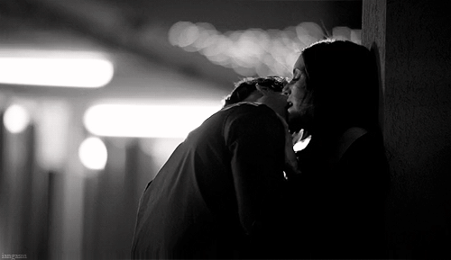 Neck Kissing Rrhood