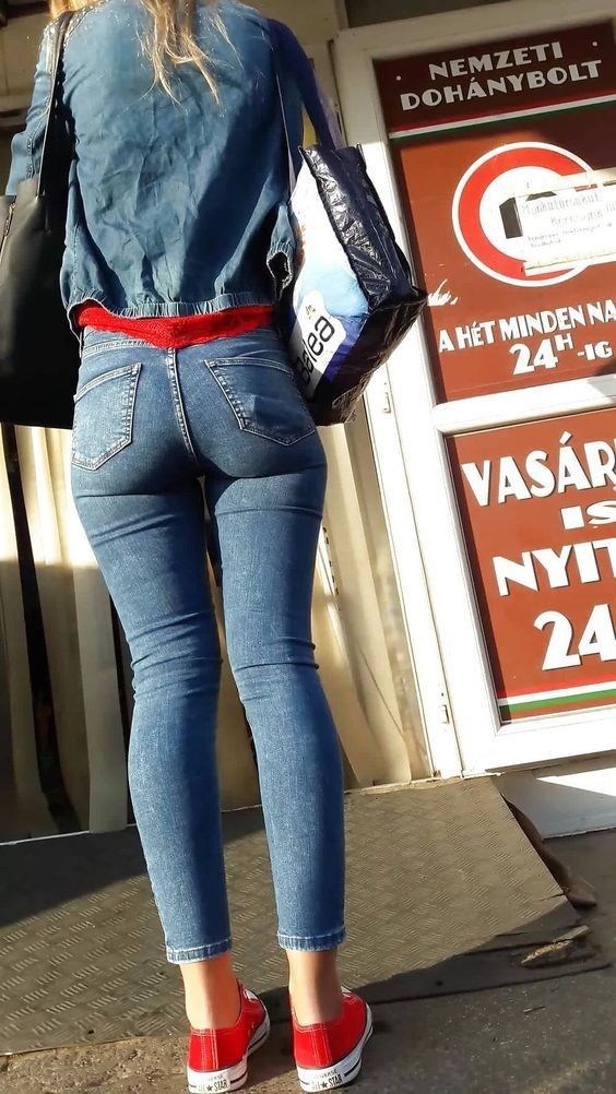 Candid Lonelywizard