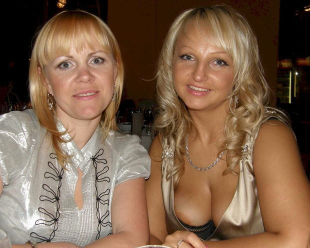 Downblouse - wertsimon