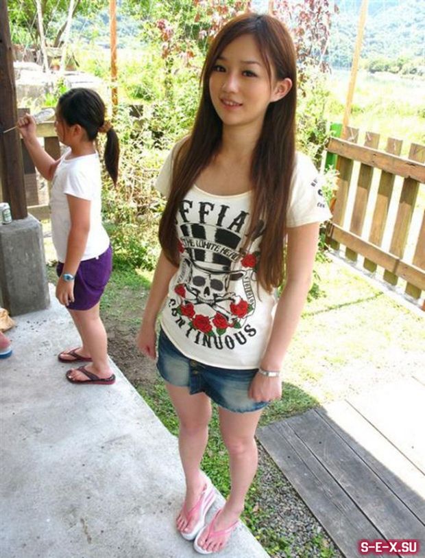 Домашний архив няшной японки с волосатой киской Pic