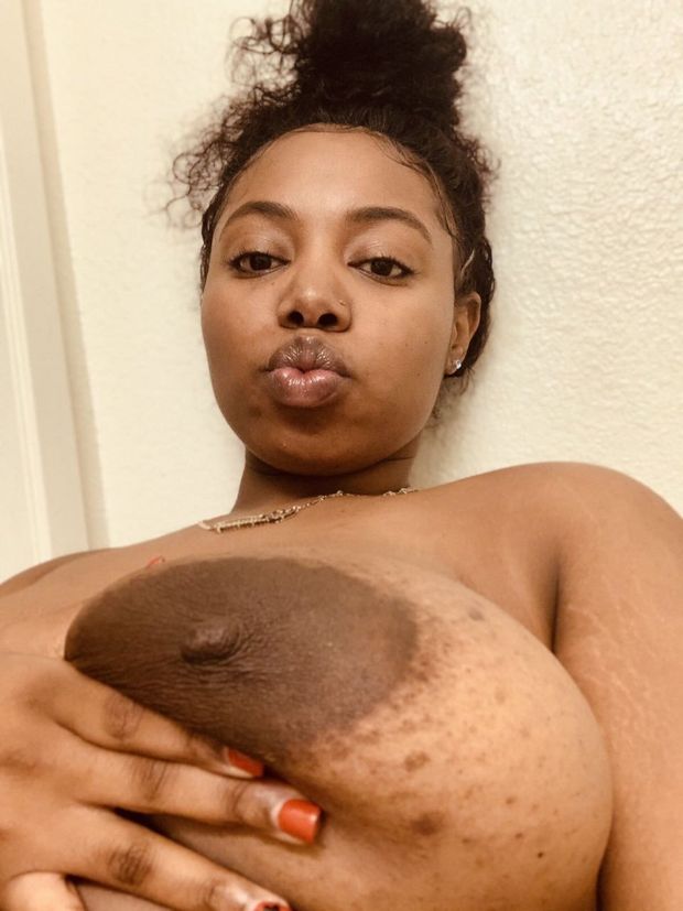 Cute Abbe Nice Tits Jimpinhead