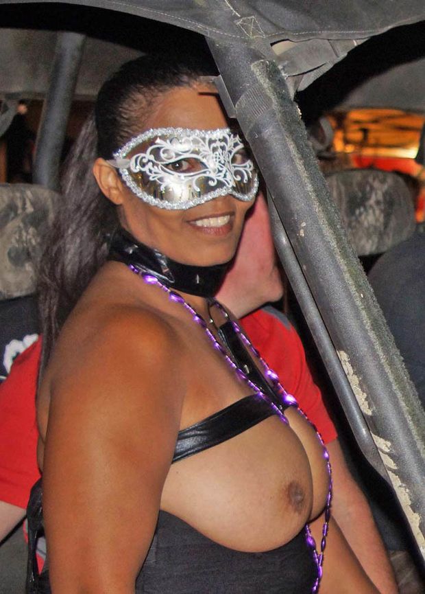 Biker Rally Chick Showing Her Boobs Sexrepository69