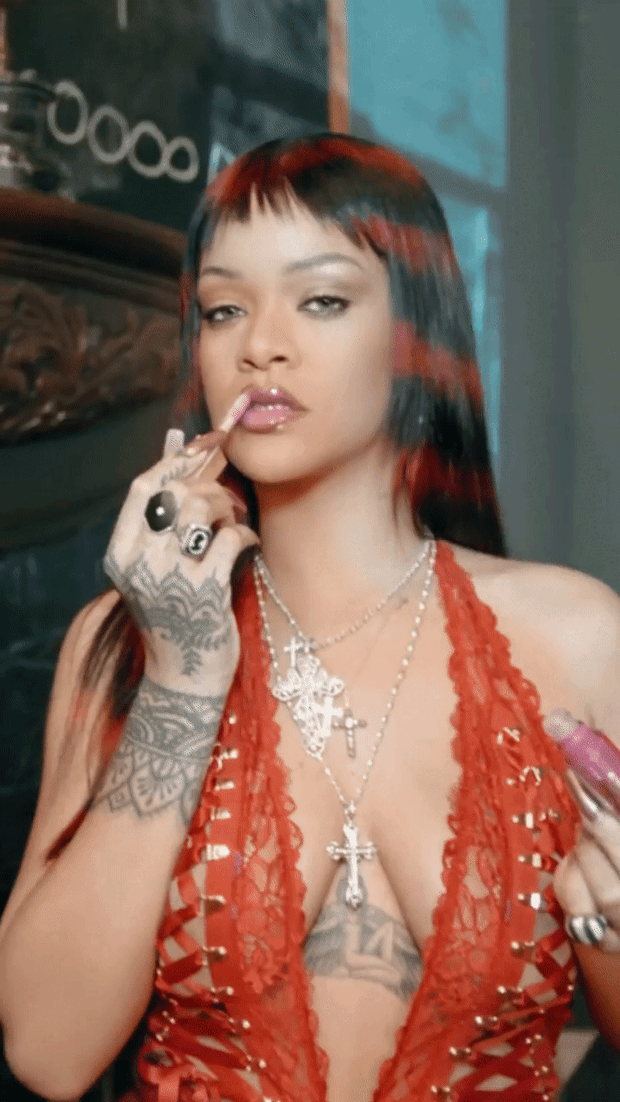 Rihanna Fenty Faradenza