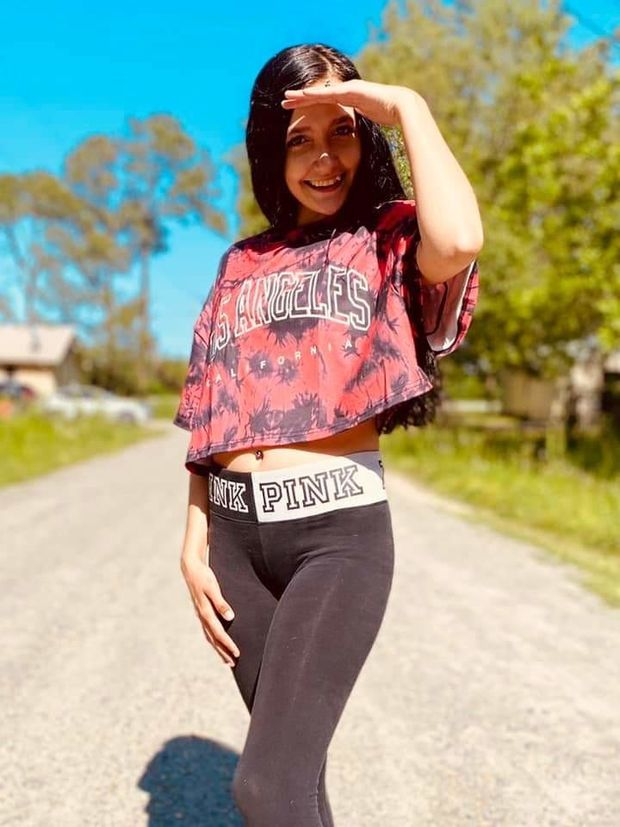 Tribute Your Queen Cumonme22
