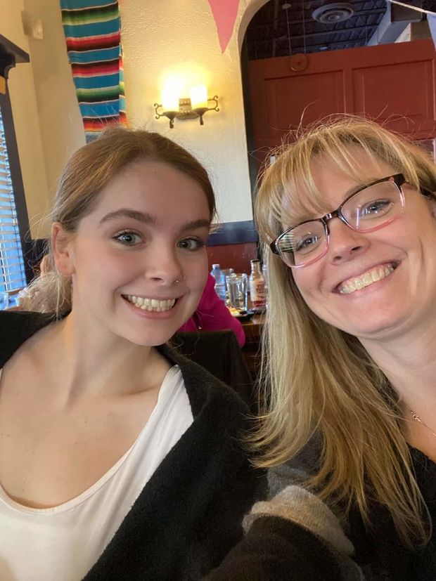 Bella And Mom Selfie Male43can