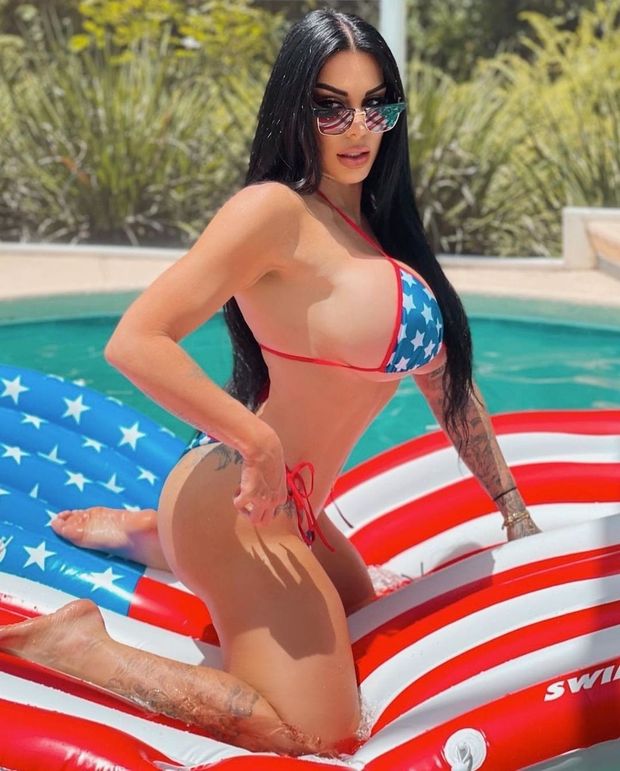 Justbackuponit Merica Pin 64992319