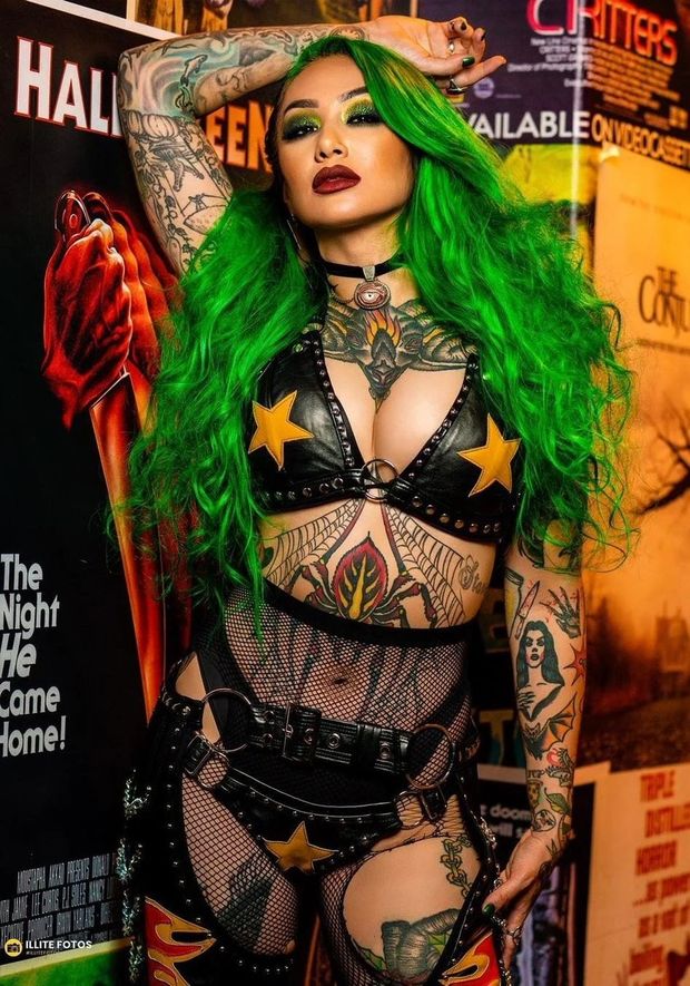 Shotzi Blackheart Cufo510 5043