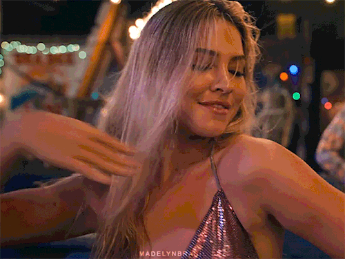 Madelyn Cline Mommyirina