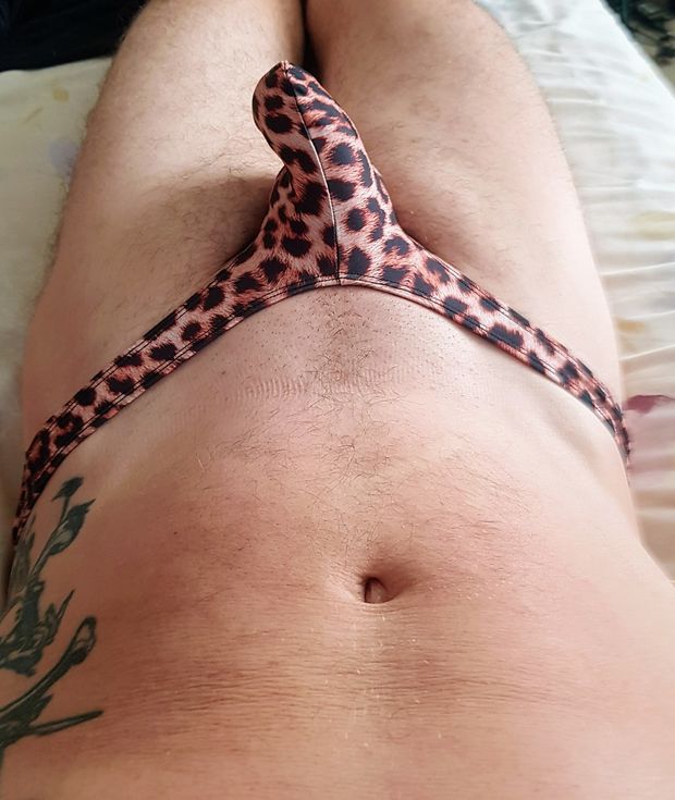 Jungle Bulge Thongaddict