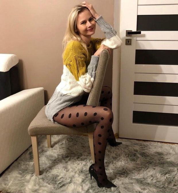 Blonde In Polka Dots Pic