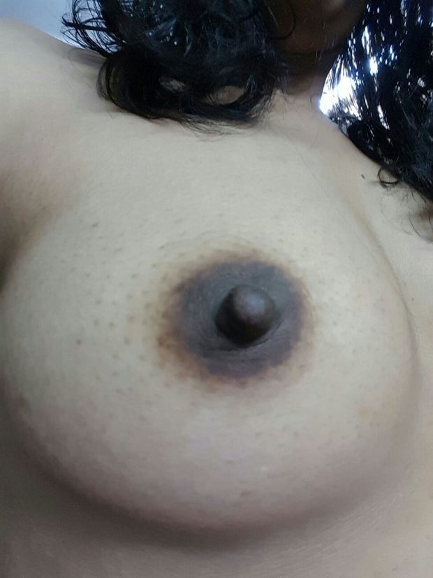 Desi College Babe Close Up Boobies Johnnnysmith