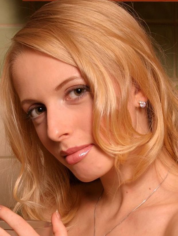Blondie Beautyfan
