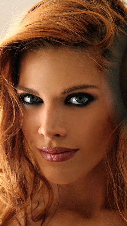 Roxetta Pornstar And Huntress Beautyfan