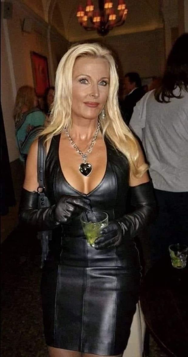 Bondé Mature Leather Maitressem