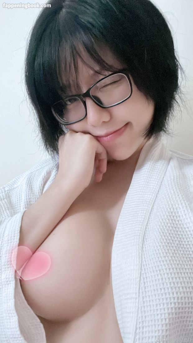 Ain Nguyen Cosplay Maharnweoo